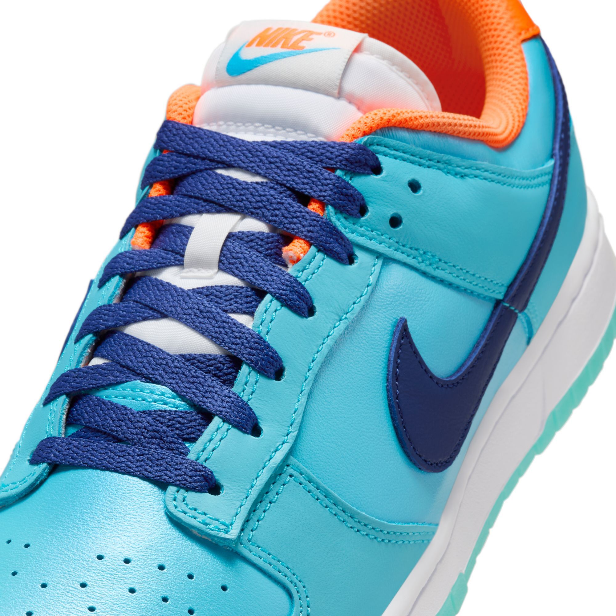 NIKE Dunk Low SE HQ1538 416 - Shiekh
