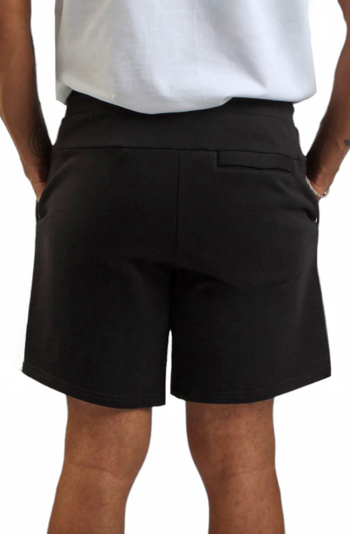 PAPER PLANES Elevation Core Short 700034BLK - Shiekh