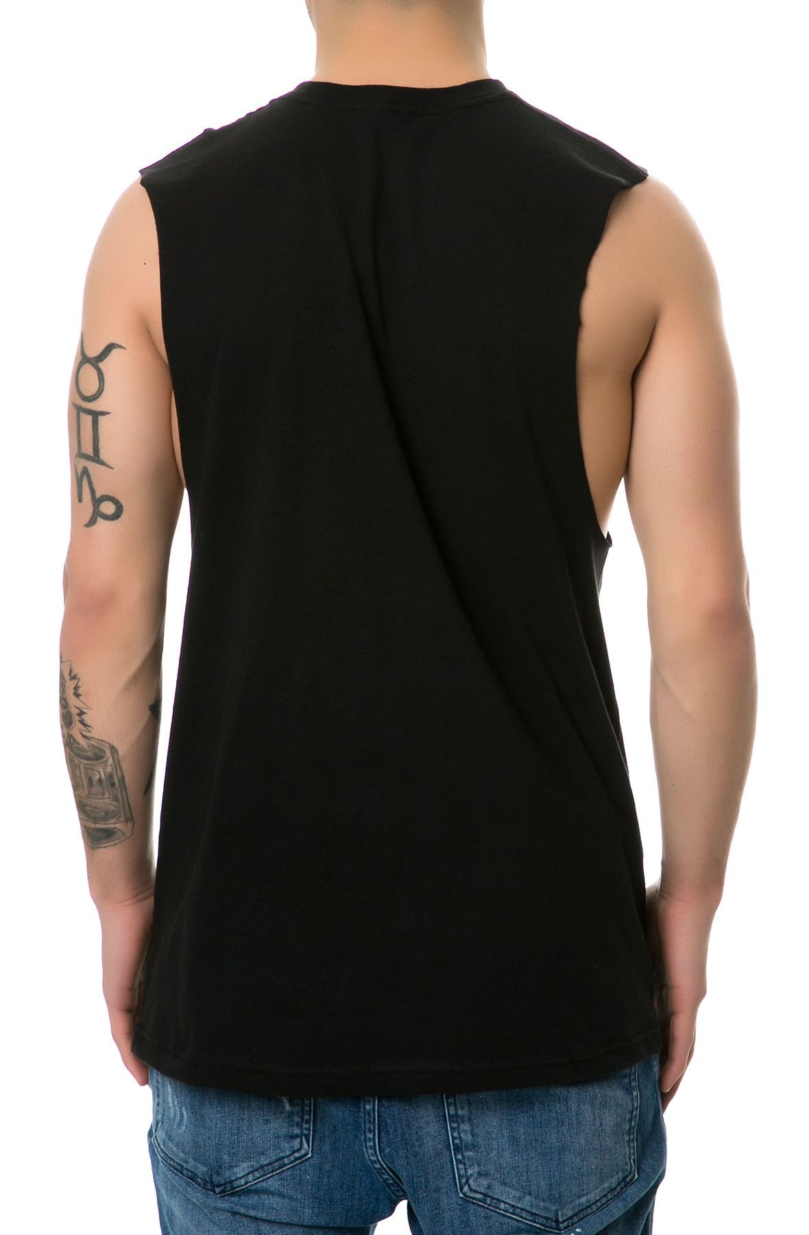 REASON The SMH Emoji Muscle Tee in RBS15MT013-BLK - Shiekh