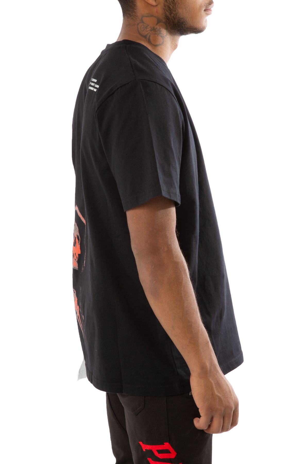 RENOWNED Split Panel Tee RD127-BLK - Shiekh