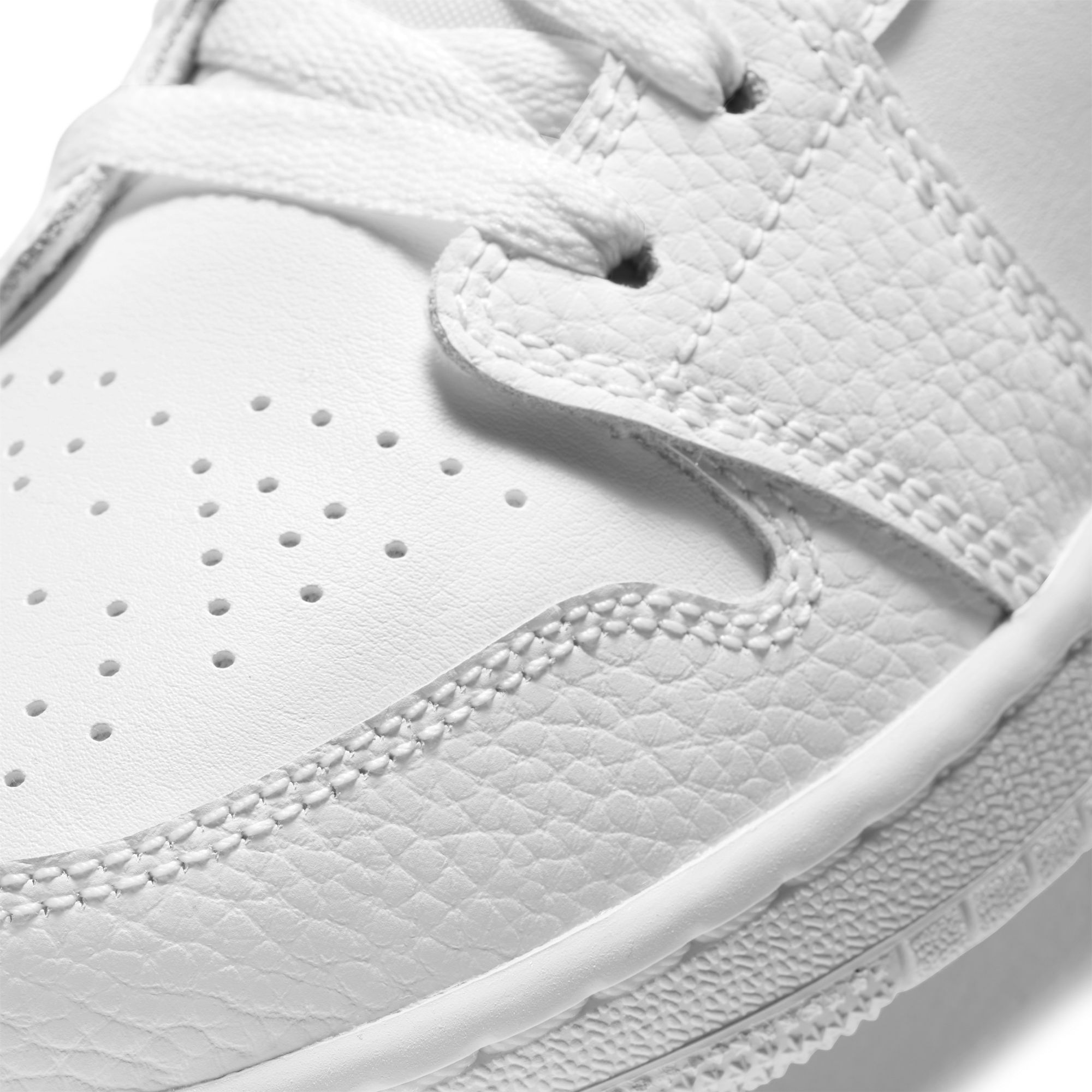 JORDAN (GS) Air 1 Low 553560 130 - Shiekh
