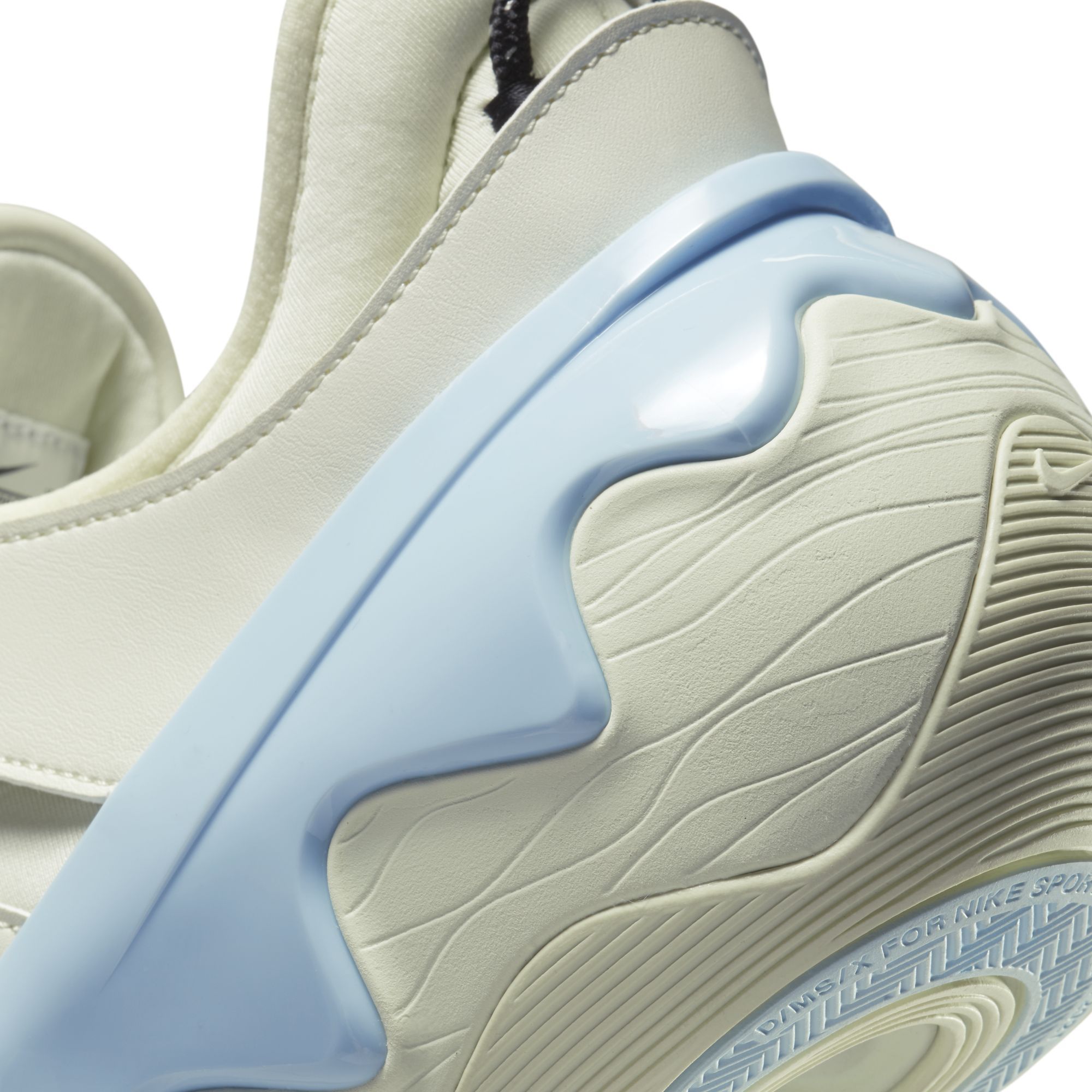 NIKE D/MS/X Distorted DNA SE CZ8090 001 - Shiekh