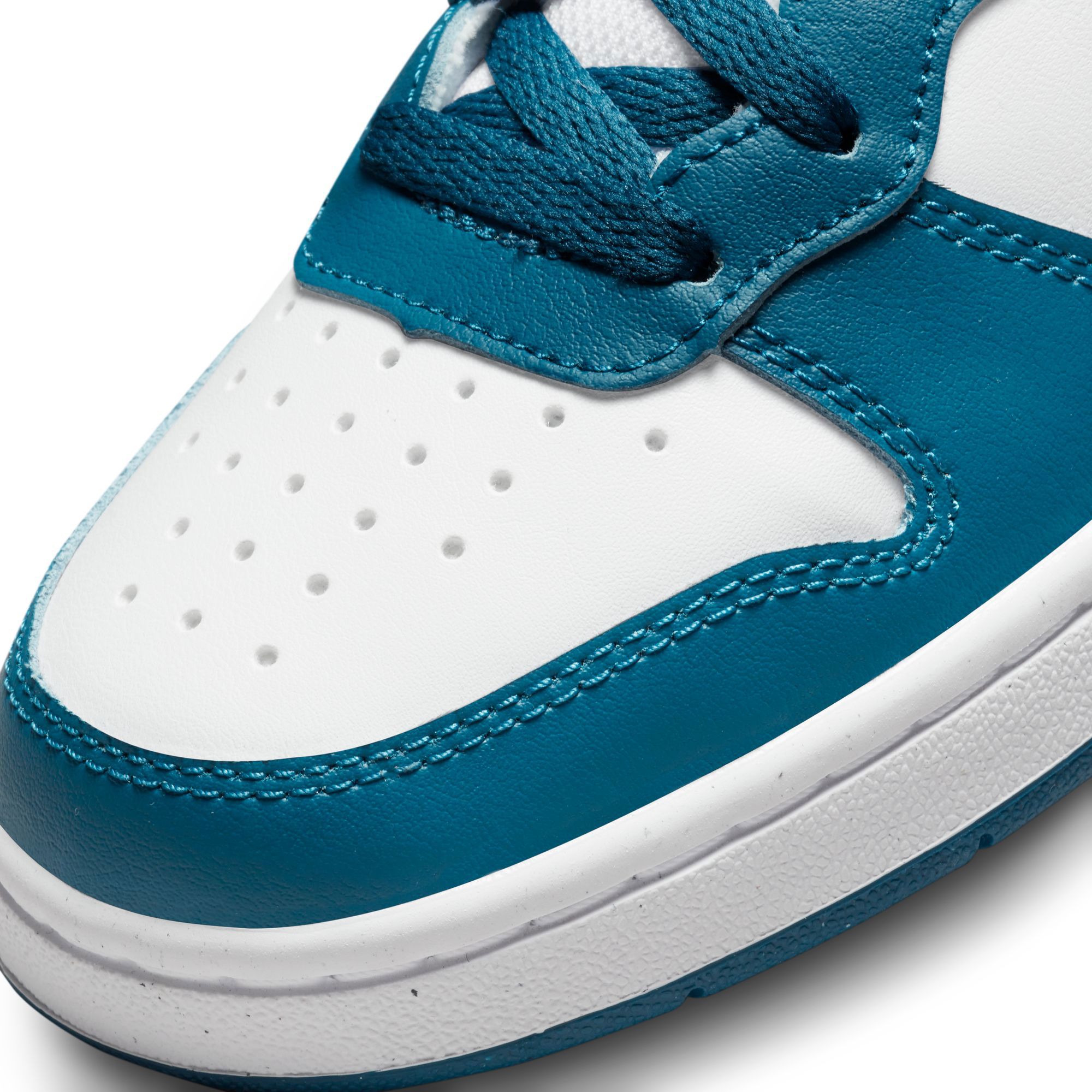 NIKE (GS) Court Borough Mid 2 CD7782 108 - Shiekh