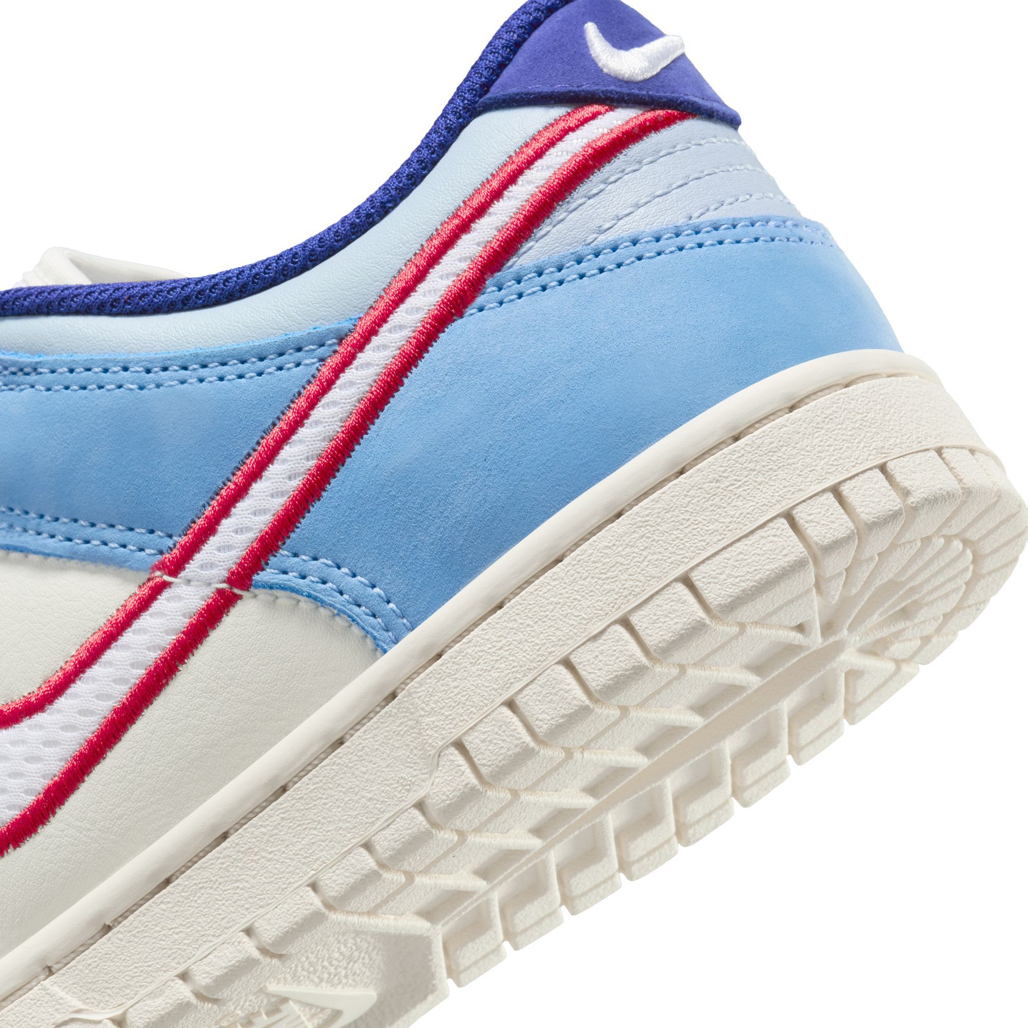 NIKE (GS) Dunk Low HF5742 111 - Shiekh