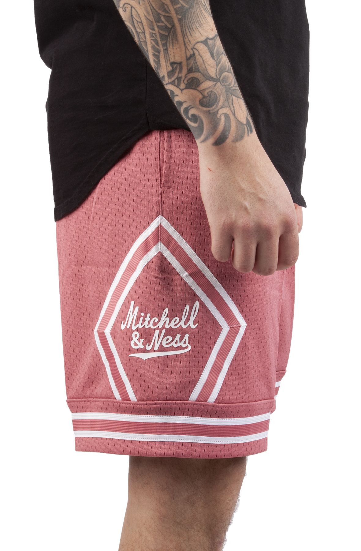 MITCHELL AND NESS Diamond Scripted Shorts PSHR4763-MNNYYPPPLTPK - Shiekh