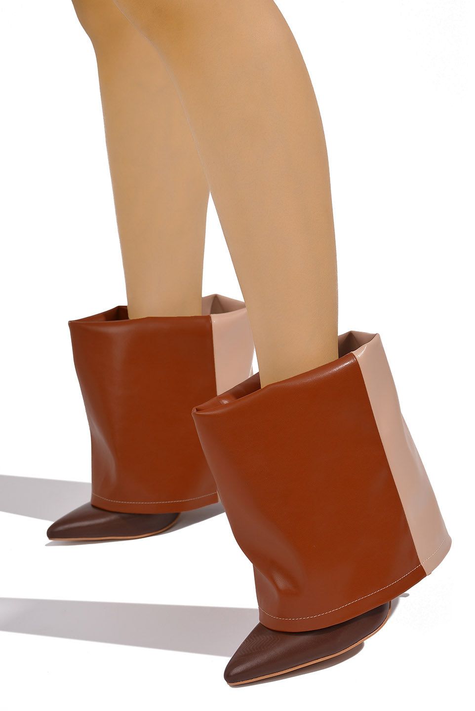 CAPE ROBBIN BOOH - BOOH-BRWN-X-BROWN - Shiekh