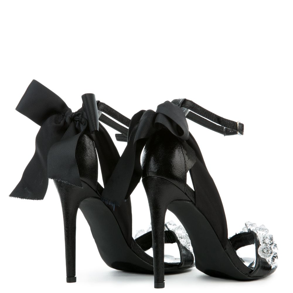 CAPE ROBBIN Lola-19 High Heel LOLA-19/BLACK - Shiekh