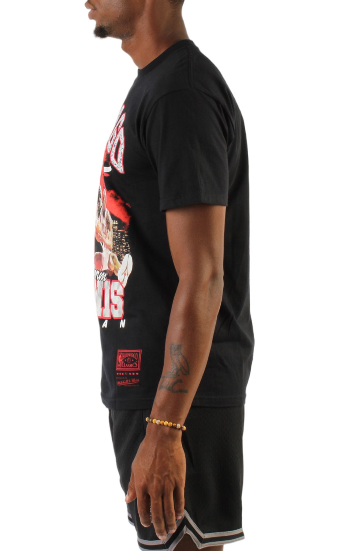 MITCHELL AND NESS NBA BLING SS TEE HWC BULLS BMTR6411-CBUYYDRDBLCK - Shiekh