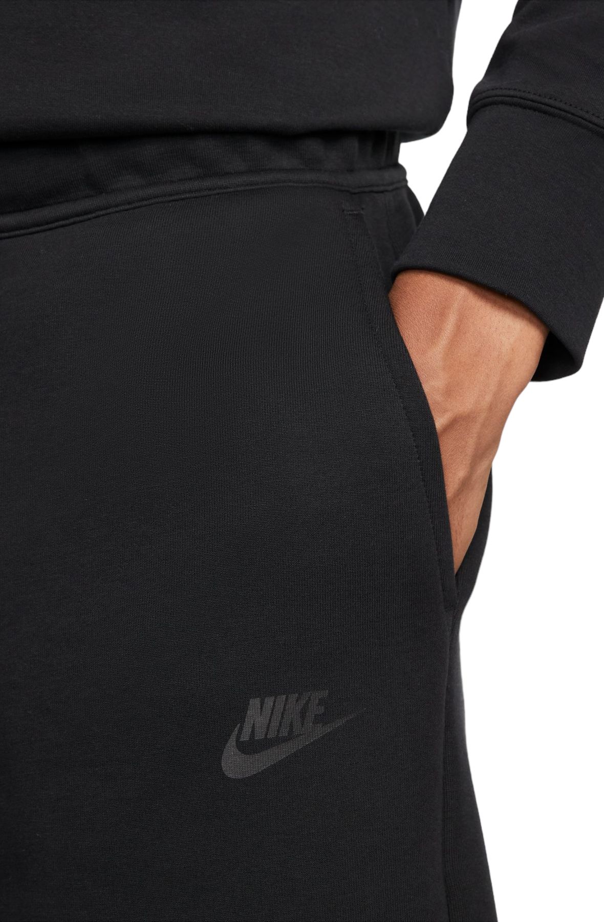 NIKE Sportswear Tech Fleece Shorts FB8171 010 - Shiekh