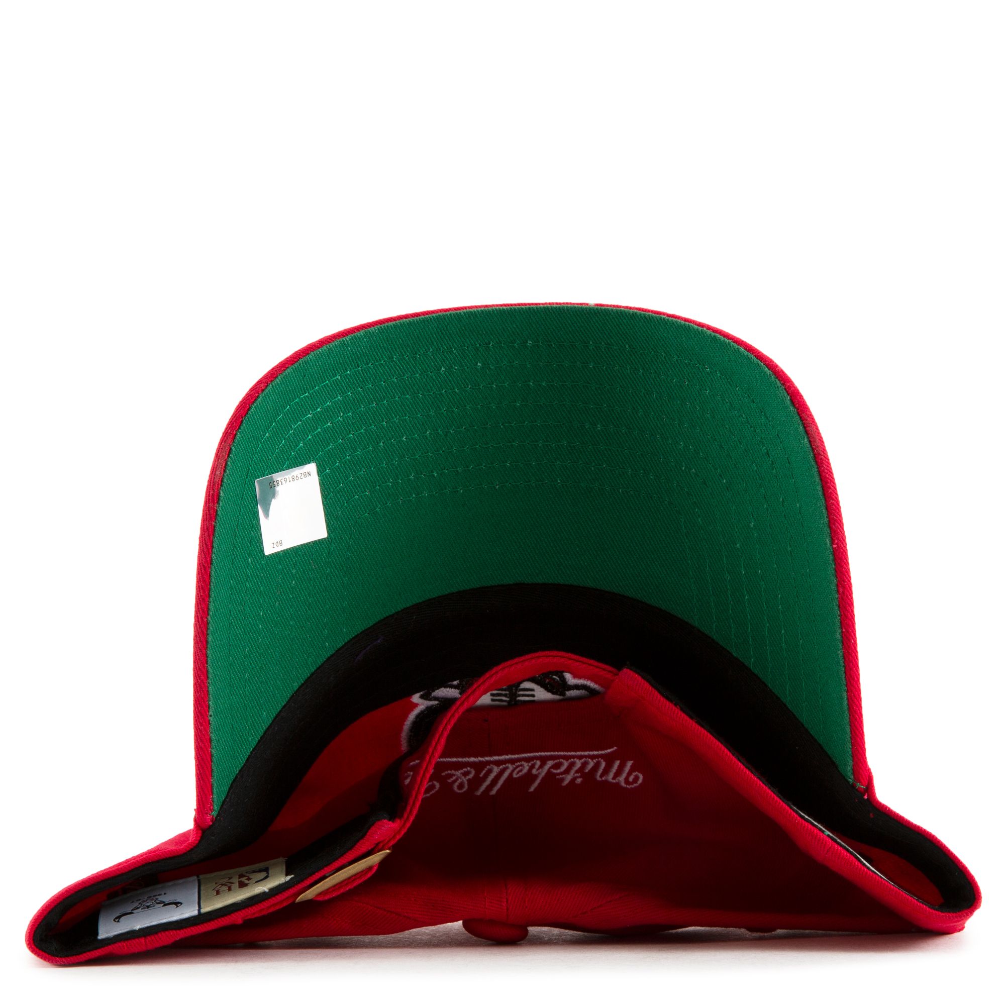 MITCHELL AND NESS Chicago Bulls Team Ground Dad Hat 6LUXMM20001-CBURED1 ...