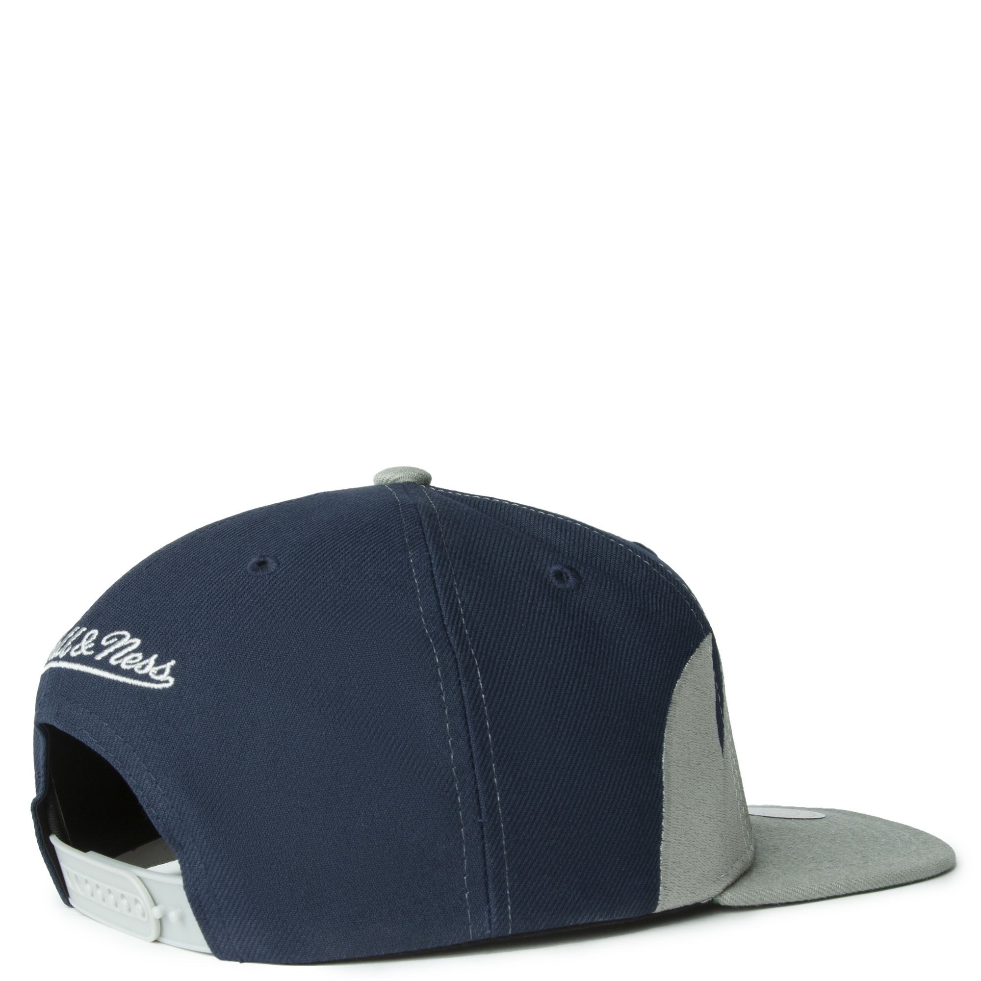 MITCHELL AND NESS GTW Sharktooth Snapback Georgetown University ...