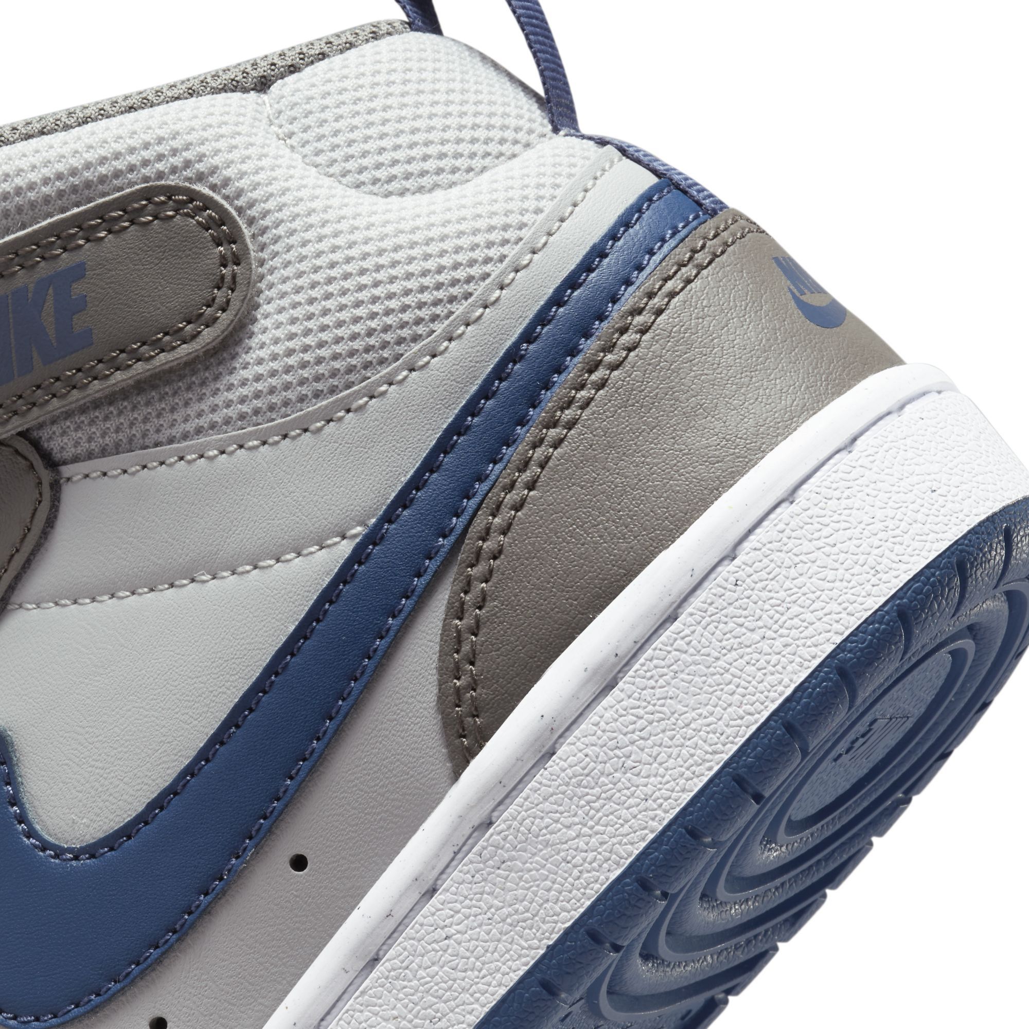 NIKE (PS) Court Borough Mid 2 CD7783 007 - Shiekh