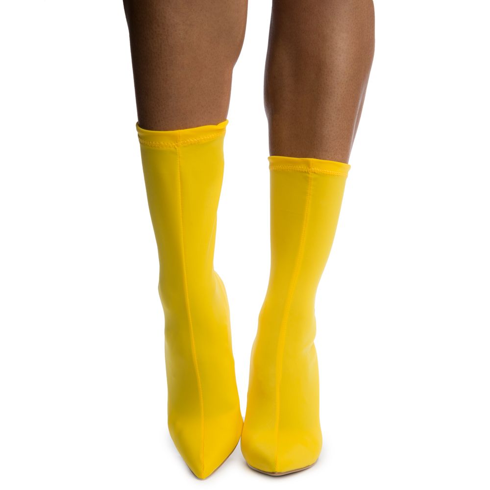 SHOE REPUBLIC Women's Carreta Booties CARRETA YELLOW - Shiekh