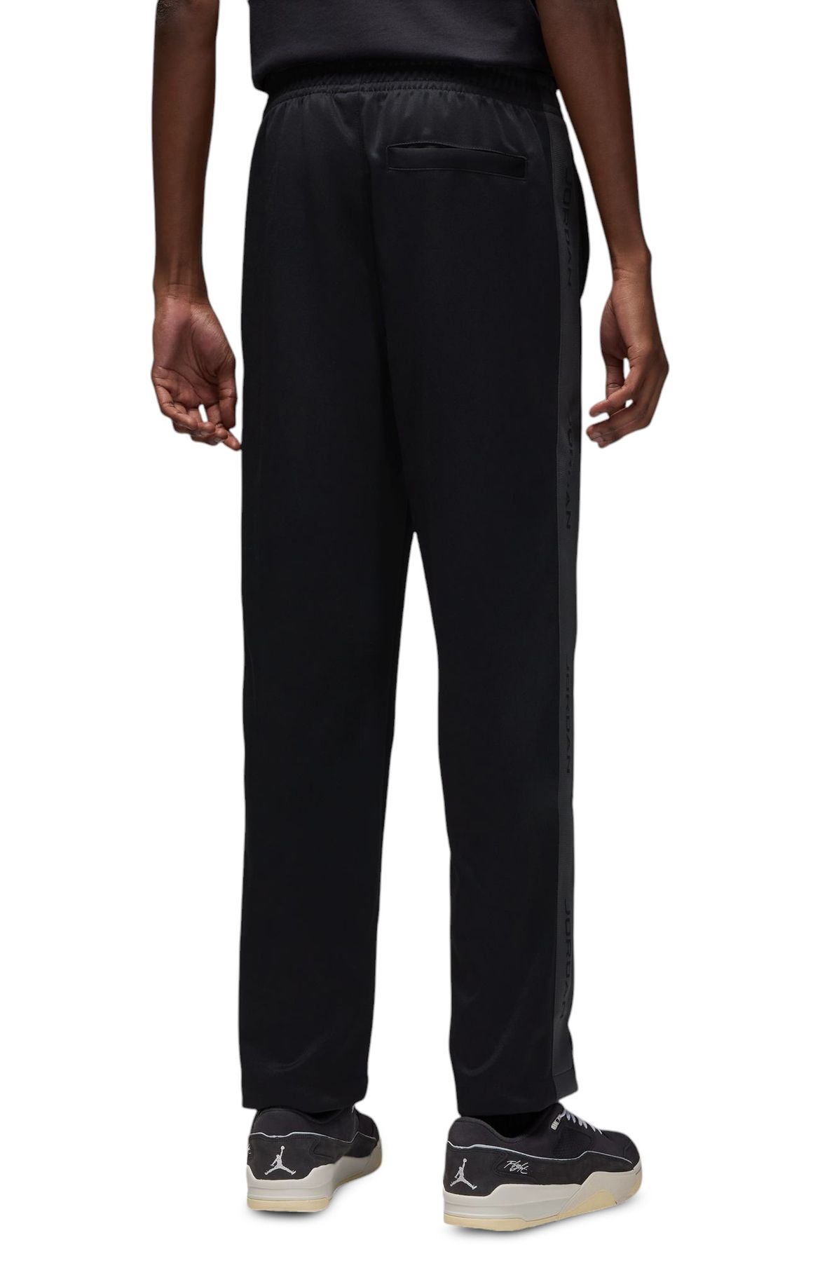 JORDAN Essentials Tracksuit Pants HF9341 010 - Shiekh