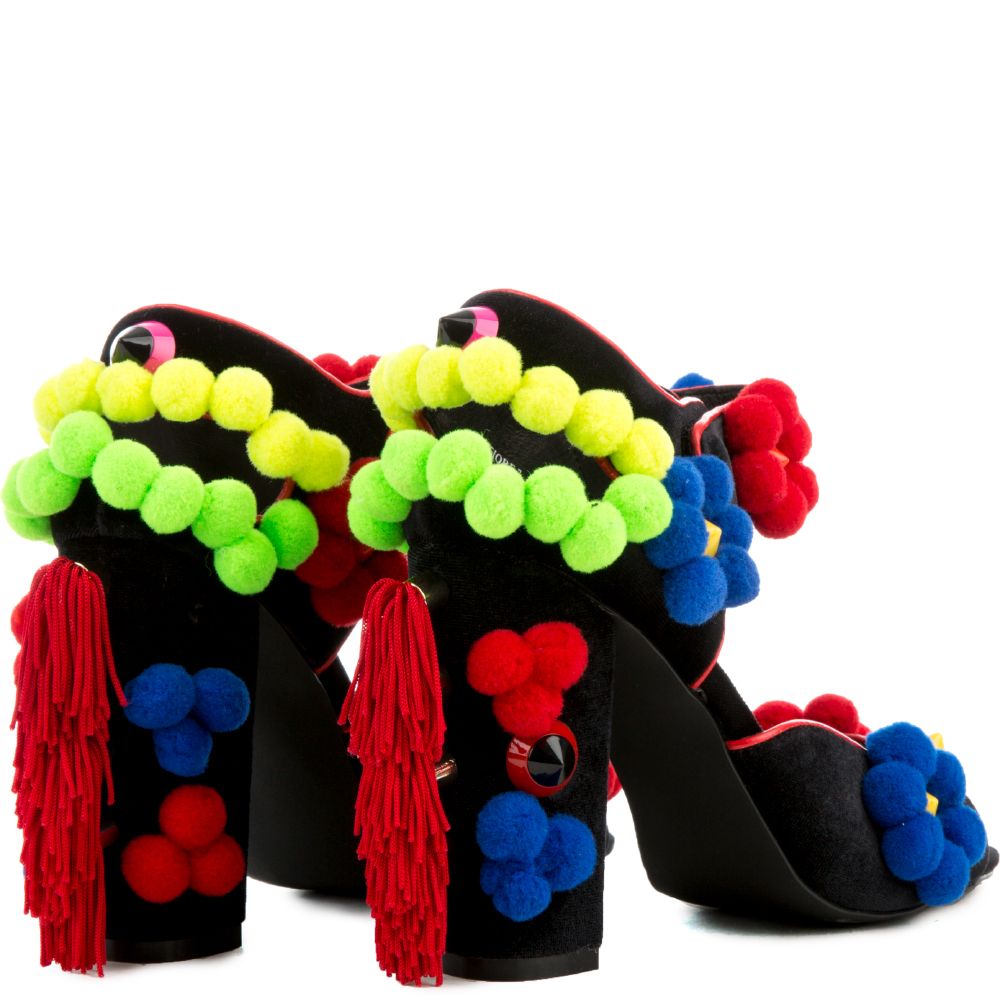 JC DOSSIER Privileged by J.C. Dossier: Fiore Heels FIORE BLACK - Shiekh