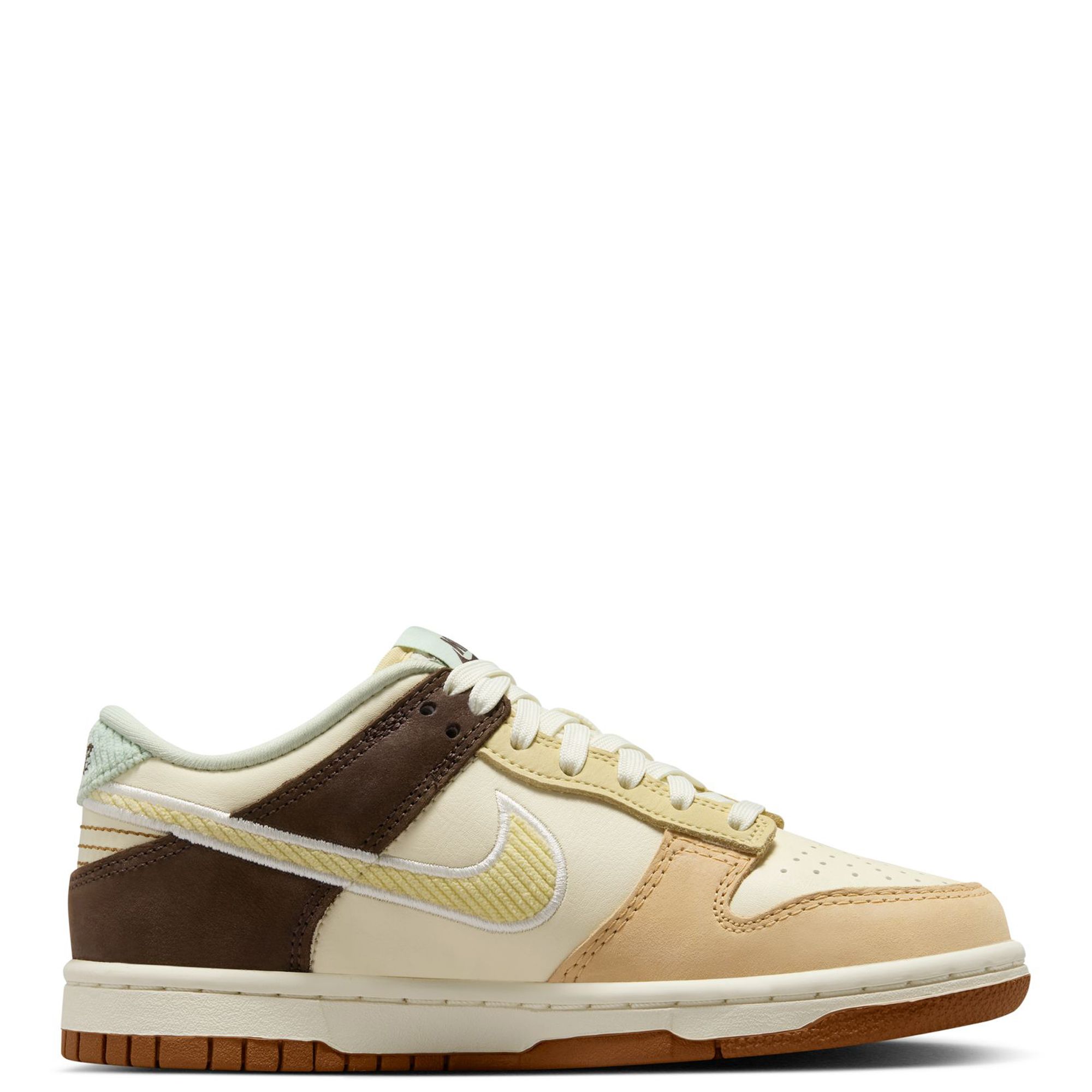 NIKE Grade School Dunk Low HQ3474 171 Shiekh