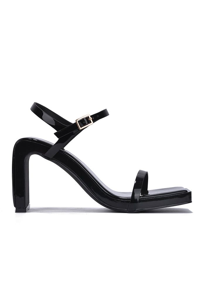 CAPE ROBBIN ZAKIA - ZAKIA-BLK-X-BLACK - Shiekh