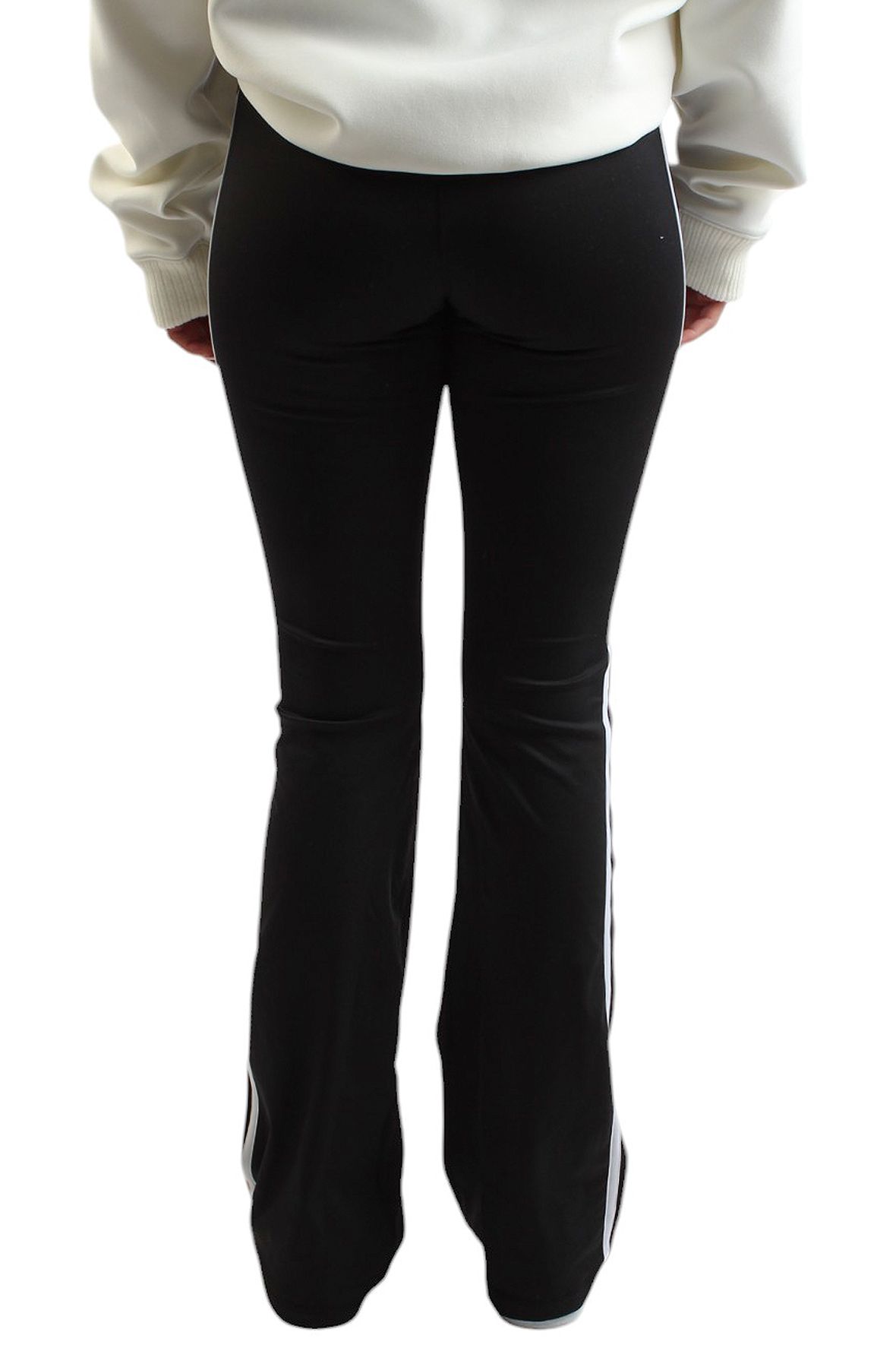 ADIDAS TE 3S FLARED HL0002 - Shiekh