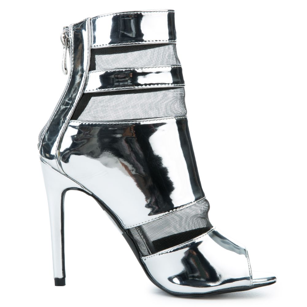 CAPE ROBBIN Lola-12 High Heel in LOLA-12/SLVR - Shiekh