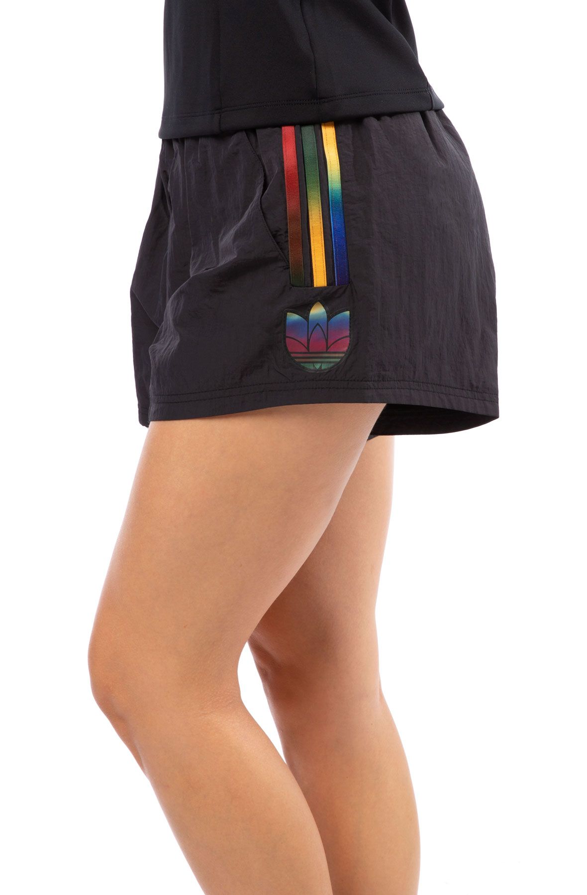 ADIDAS Gradient Shorts GD3970 - Shiekh