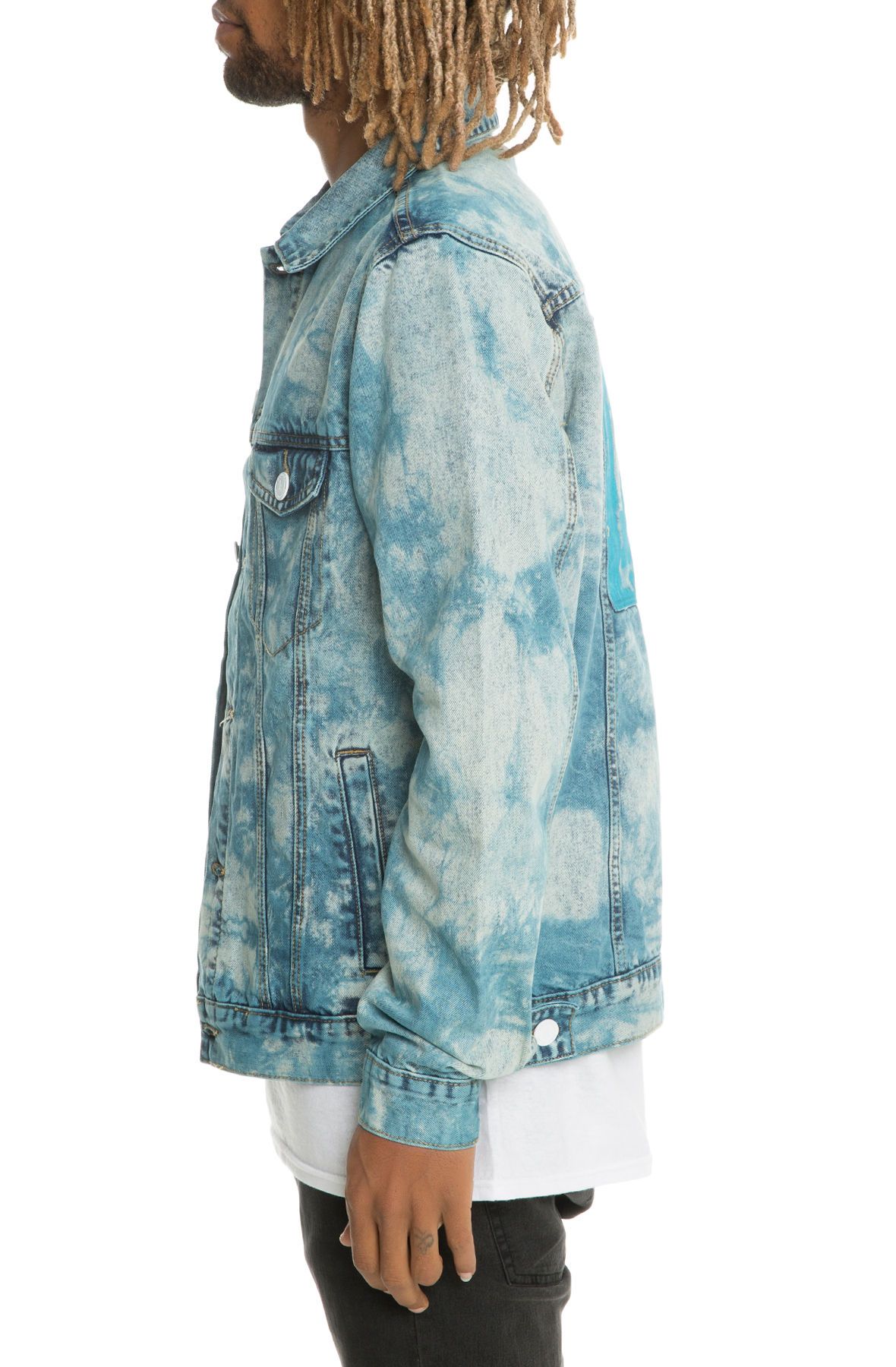 REASON The Greaser Denim Jacket in R8S-216-WDM - Shiekh