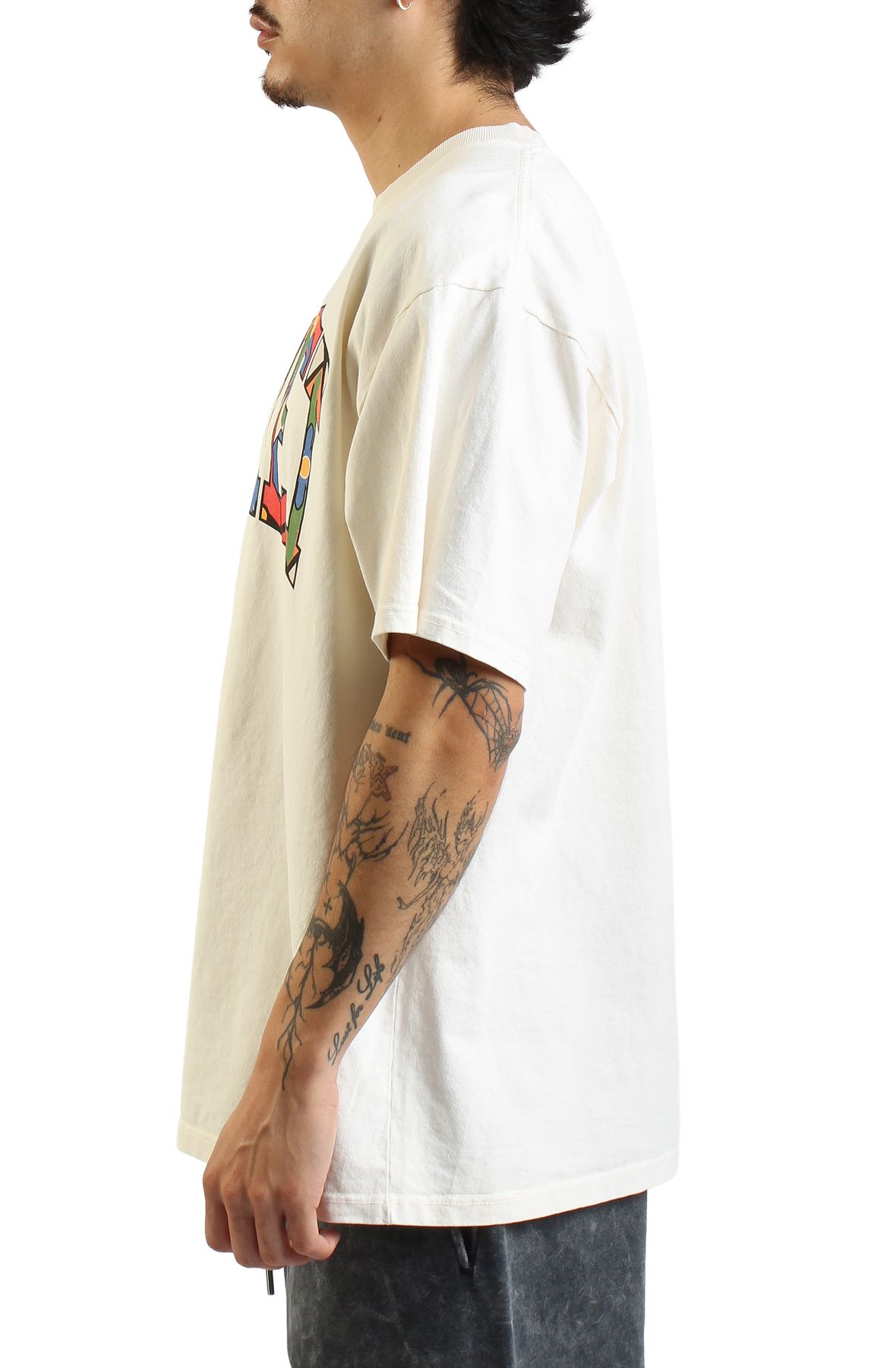 MARKET Floral Rug Arc T-Shirt MKT25Q4-SS0848ECRU - Shiekh