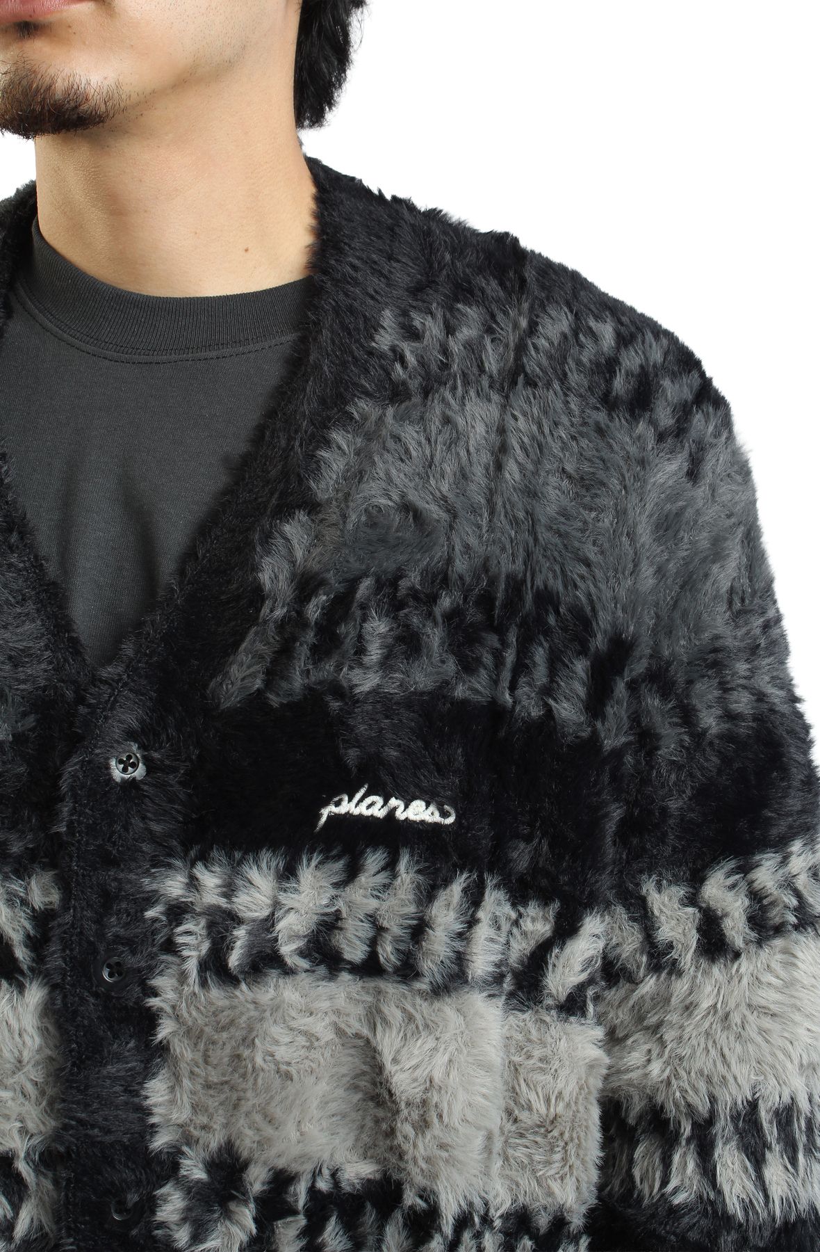 PAPER PLANES Zig Zag Stich Fuzzy Cardigan 300500-BLK - Shiekh