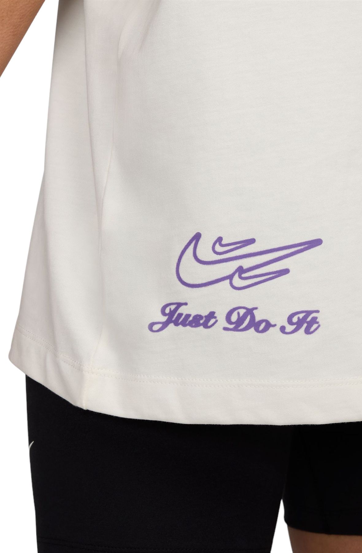 NIKE Oversized Short-Sleeve T-Shirt FZ1146 133 - Shiekh