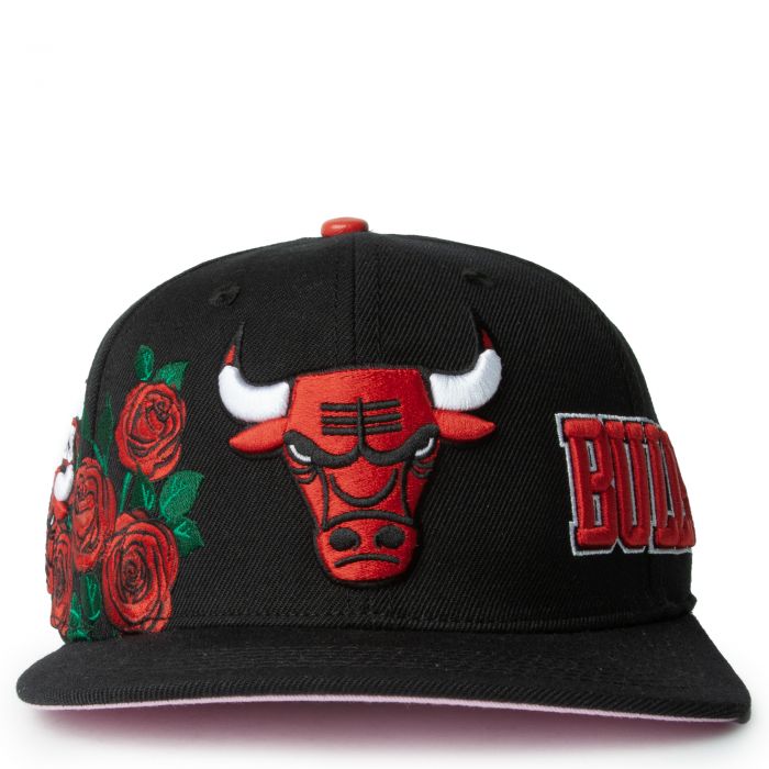 PRO STANDARD Bulls Red Rose Snapback BCB752939-BLK - Shiekh