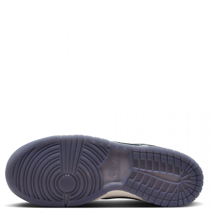 NIKE Grade School Dunk Low FB9109 101 - Shiekh