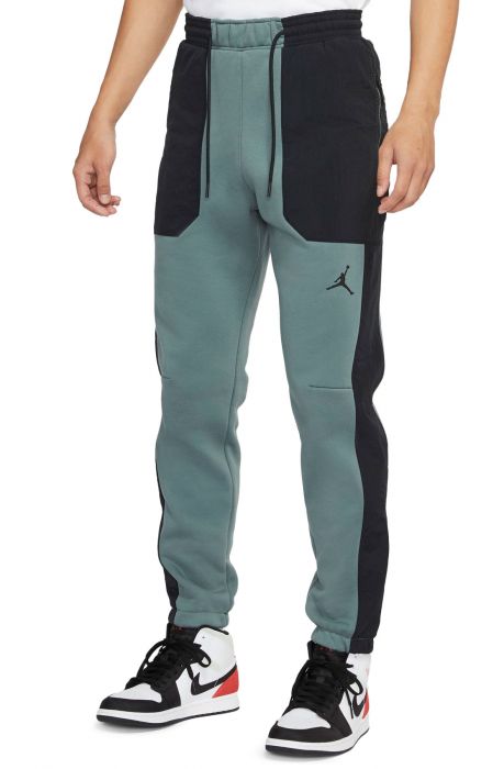 JORDAN 23 Engineered Fleece Pants DC9632 387 - Shiekh