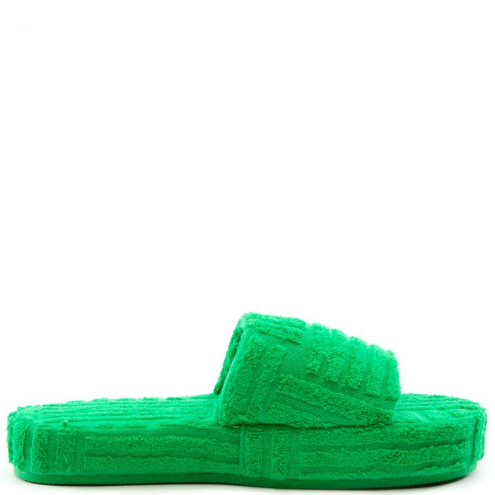 LEMONADE Gotchu Platform Sandals GOTCHU-GRN - Shiekh