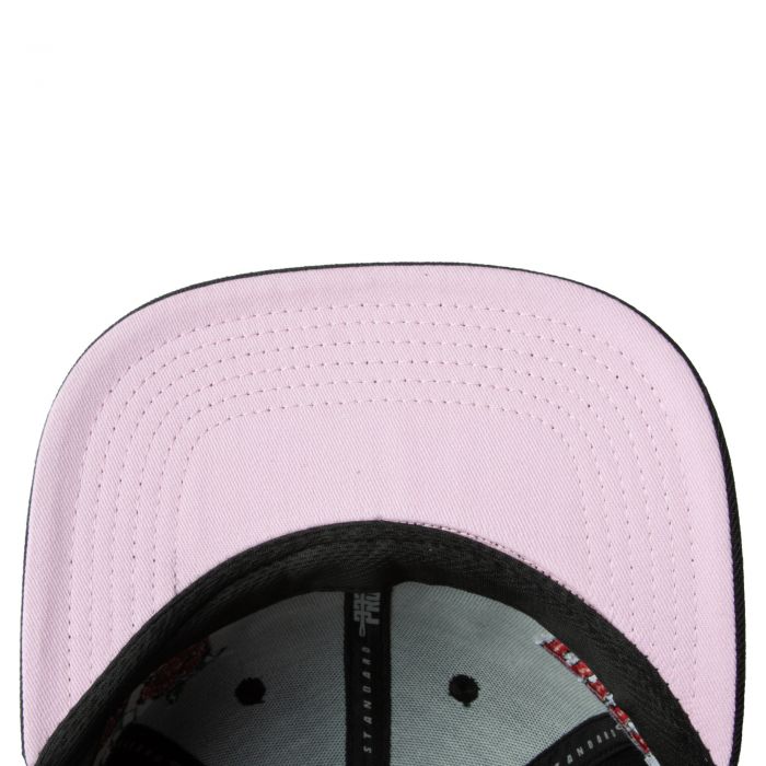 PRO STANDARD Bulls Red Rose Snapback BCB752939-BLK - Shiekh