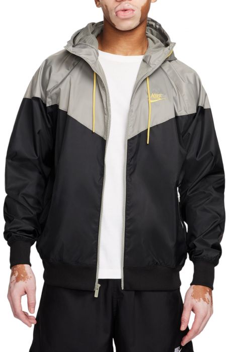 NIKE Sportswear Windrunner Hooded Jacket DA0001 017 - Shiekh