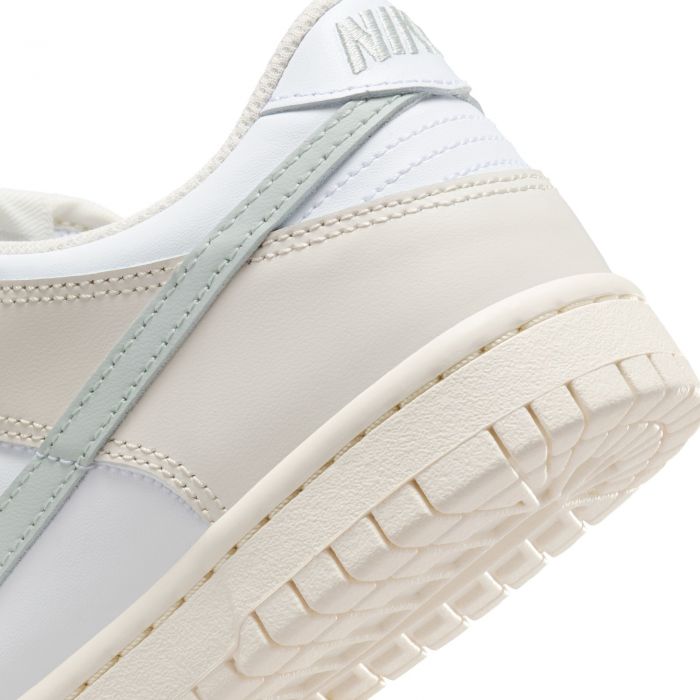 NIKE Grade-School Dunk Low FB9109 109 - Shiekh
