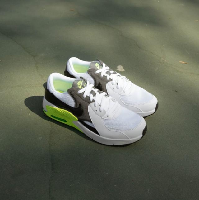 NIKE Shoes, Clothing, Accessories | Shiekh.com