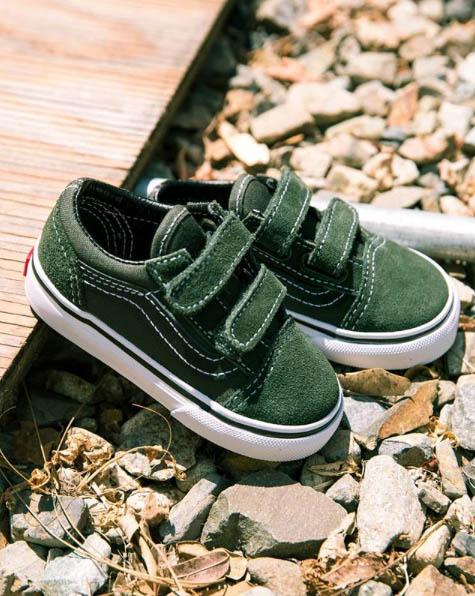 Lifestyle Sneakers, Athletic Shoes & Wear | Shiekh